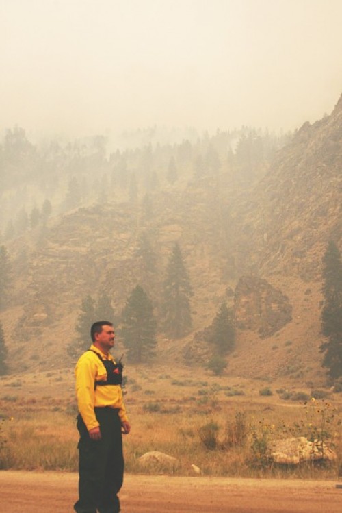 Farmington man aids firefighters battling blaze out West - Herald-Standard